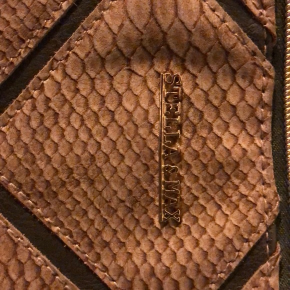 Stella & Max | Bags | Green And Faux Animal Skin Crossbody | Poshmark